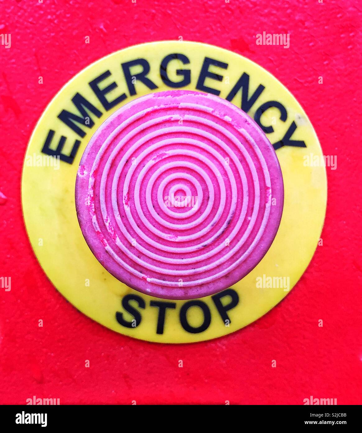Big red button hi-res stock photography and images - Alamy