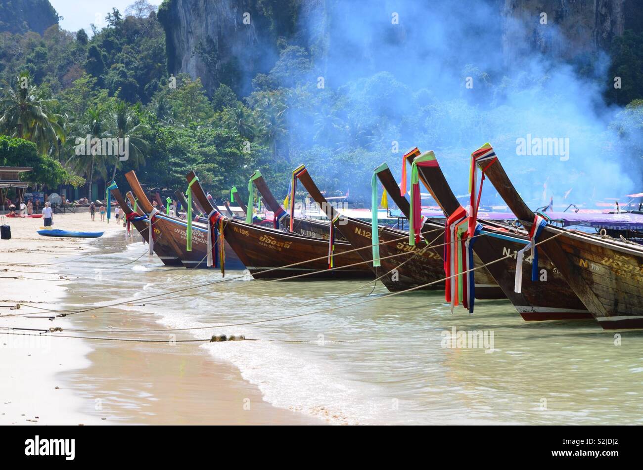 Longboats hi-res stock photography and images - Alamy