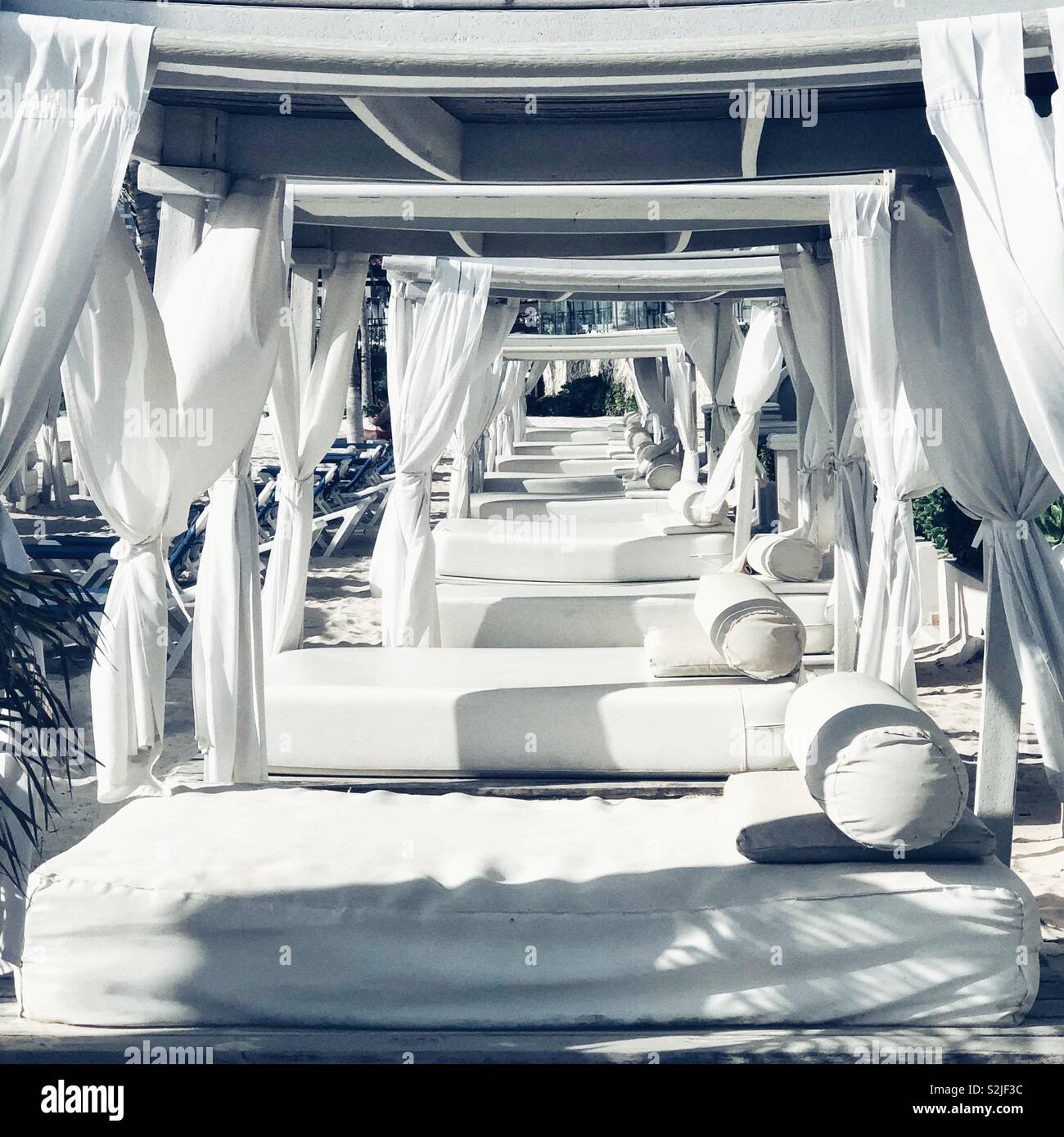 Fancy cabanas ready for Caribbean vacationers Stock Photo - Alamy