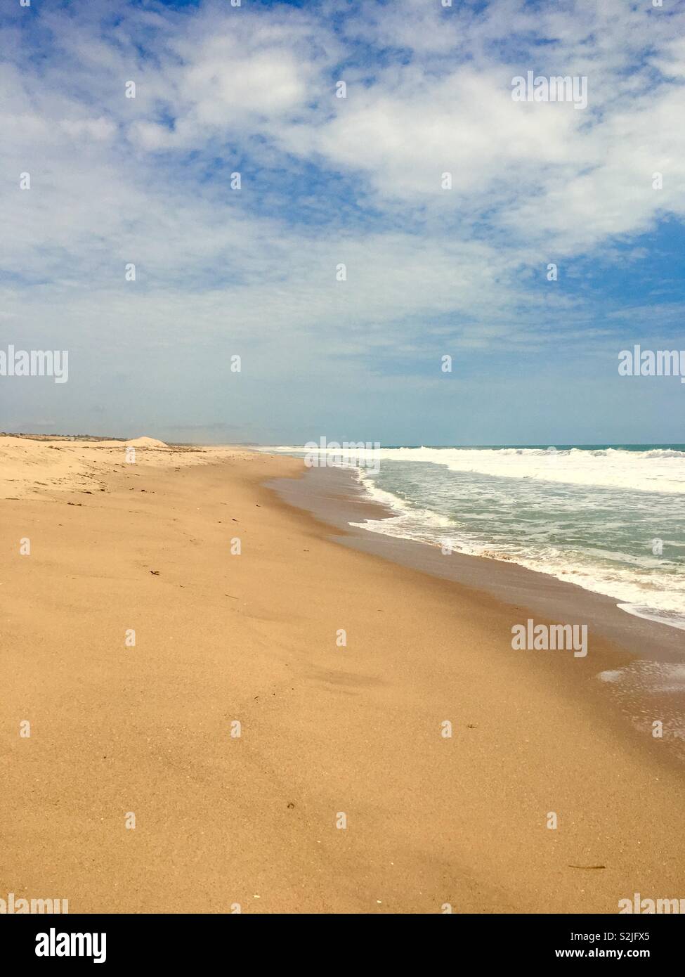 Luanda angola beach hi-res stock photography and images - Alamy