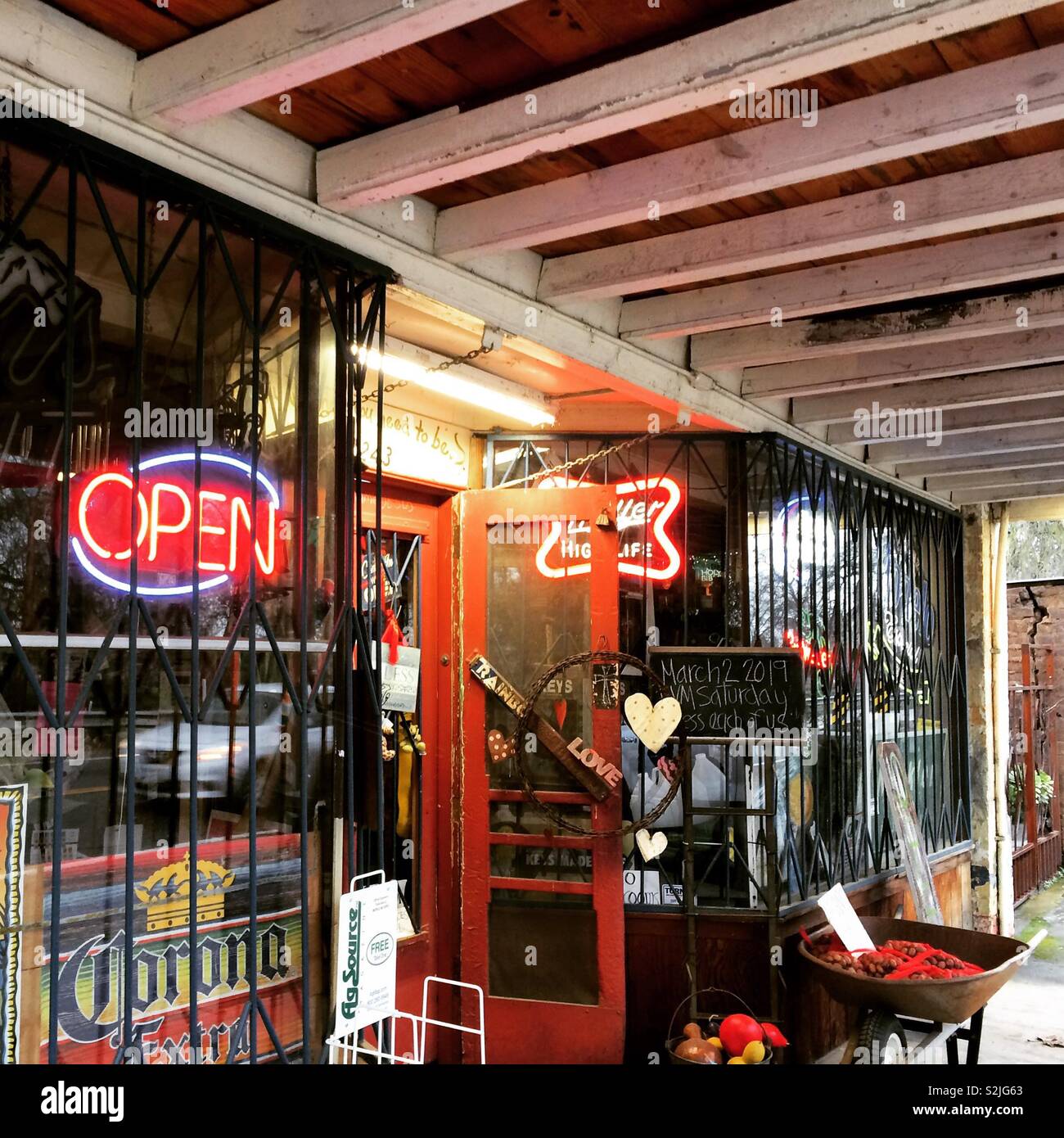 Minkler Cash Store, Minkler, California, United States Stock Photo - Alamy