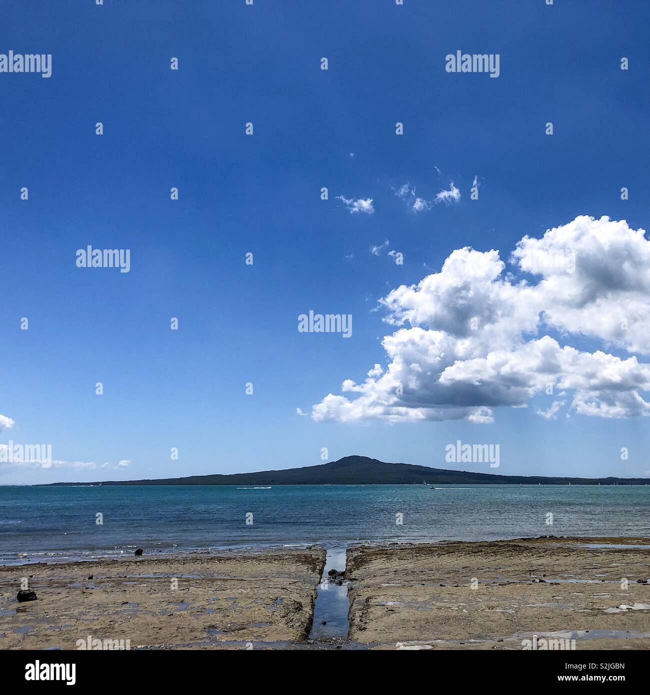 Rangitoto auckland hi-res stock photography and images - Alamy