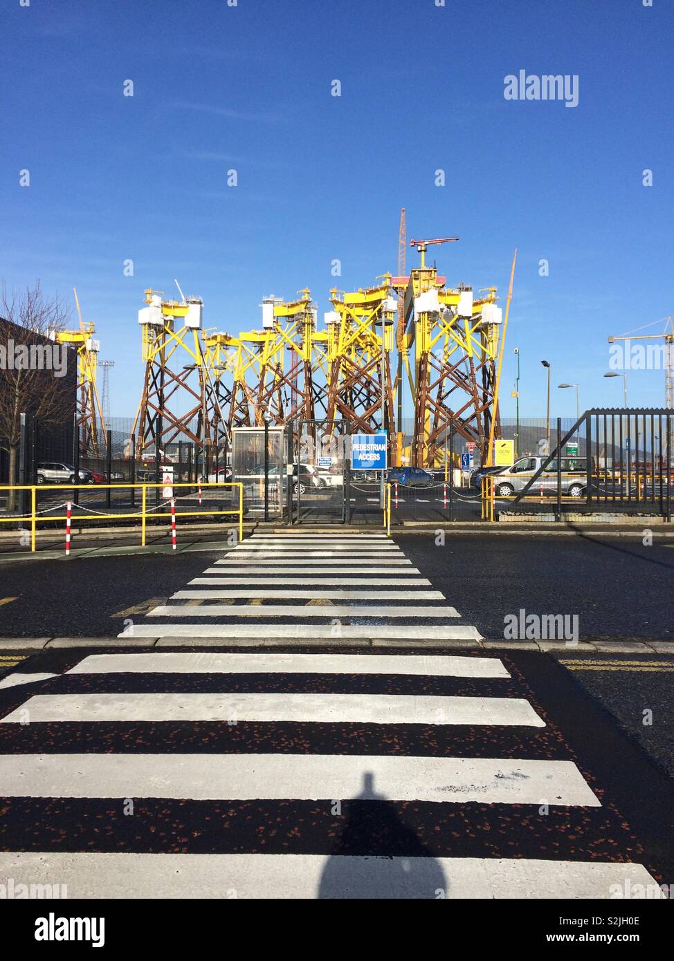 Belfast shipyard hi-res stock photography and images - Alamy