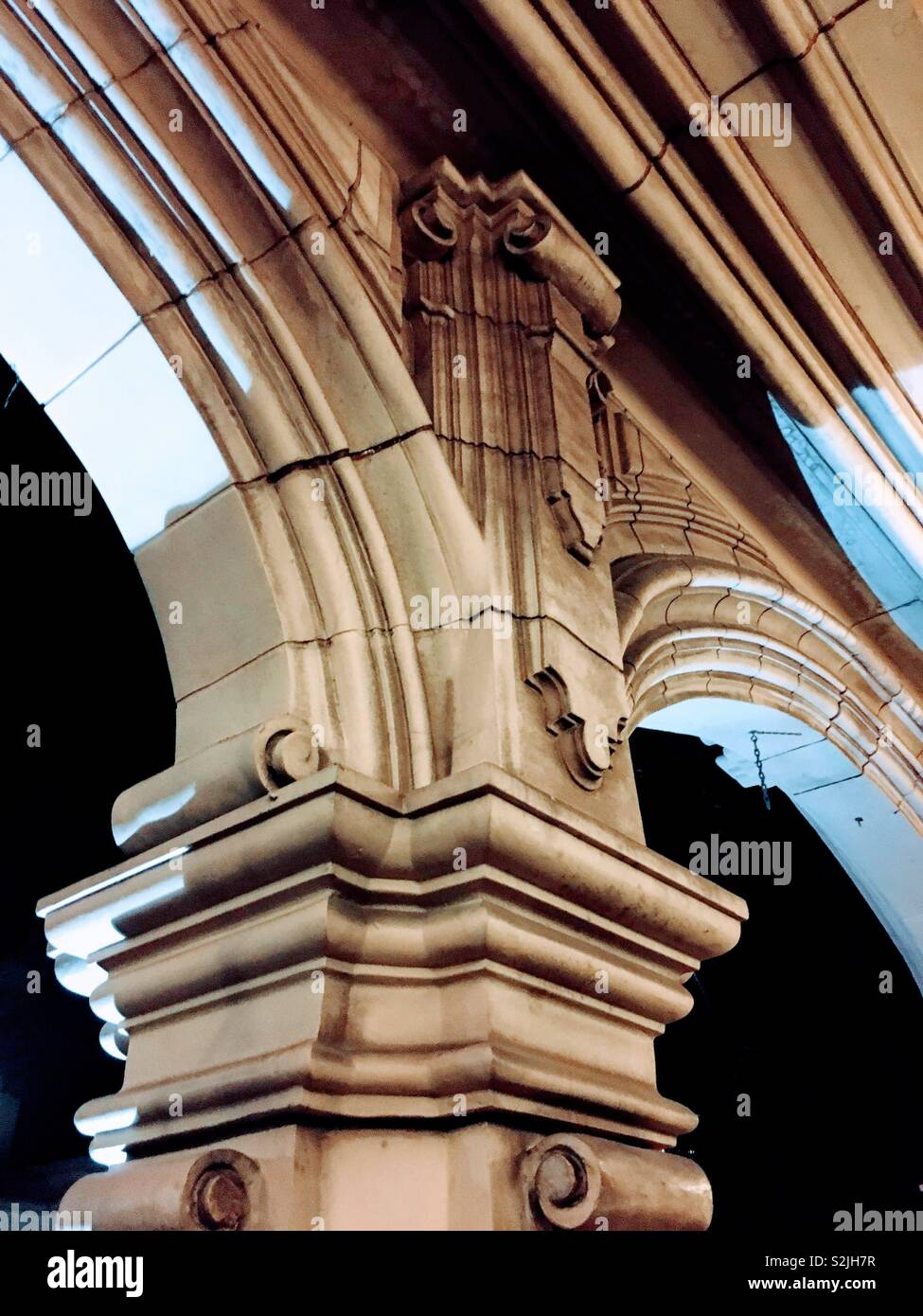 Architectural arches hi-res stock photography and images - Alamy