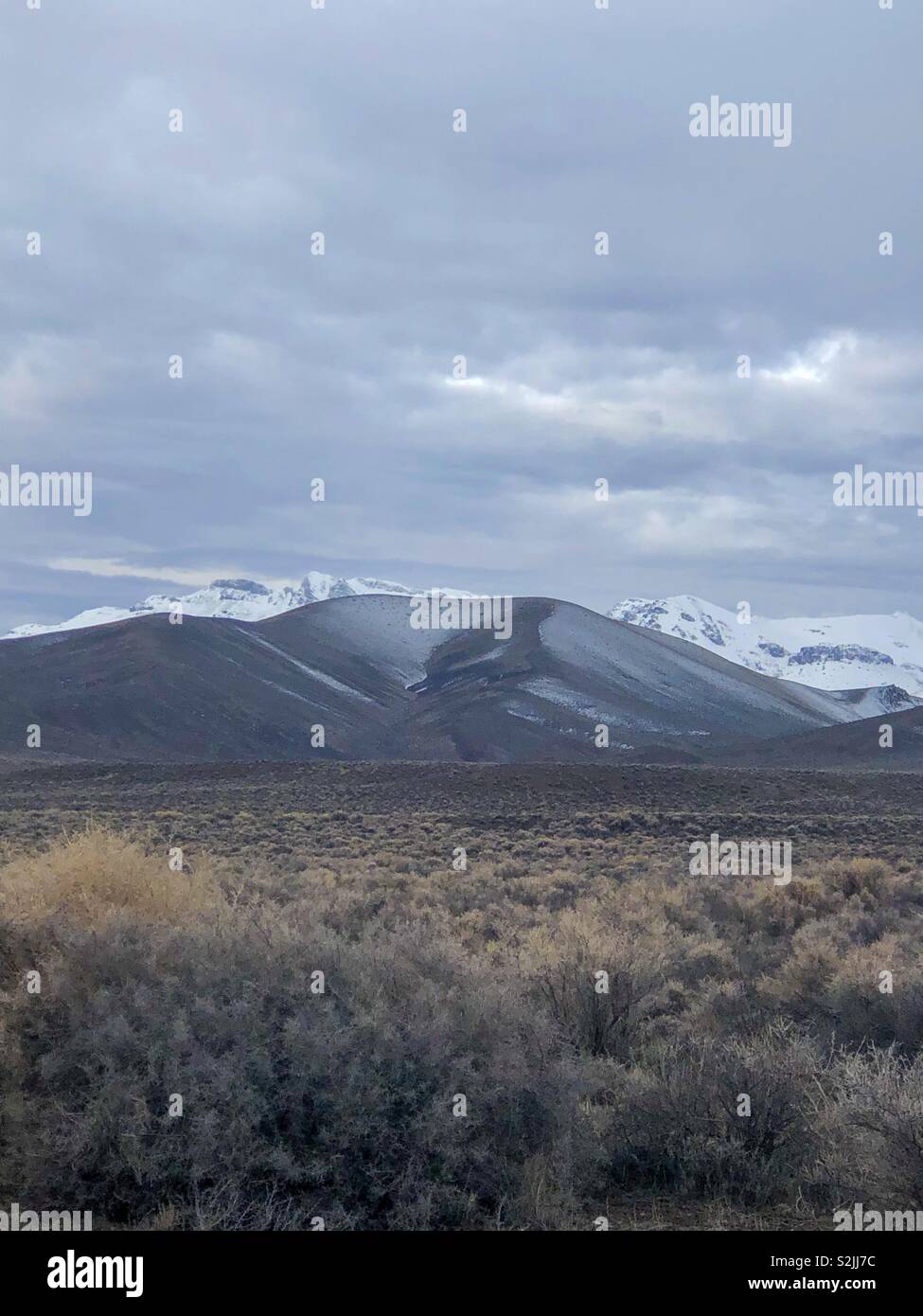 A dusting of snow on the hill Stock Photo - Alamy