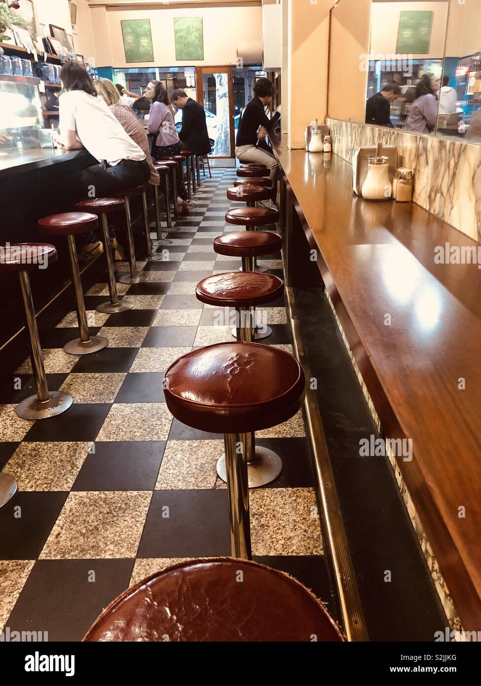 Cafe scene melbourne hi-res stock photography and images - Alamy