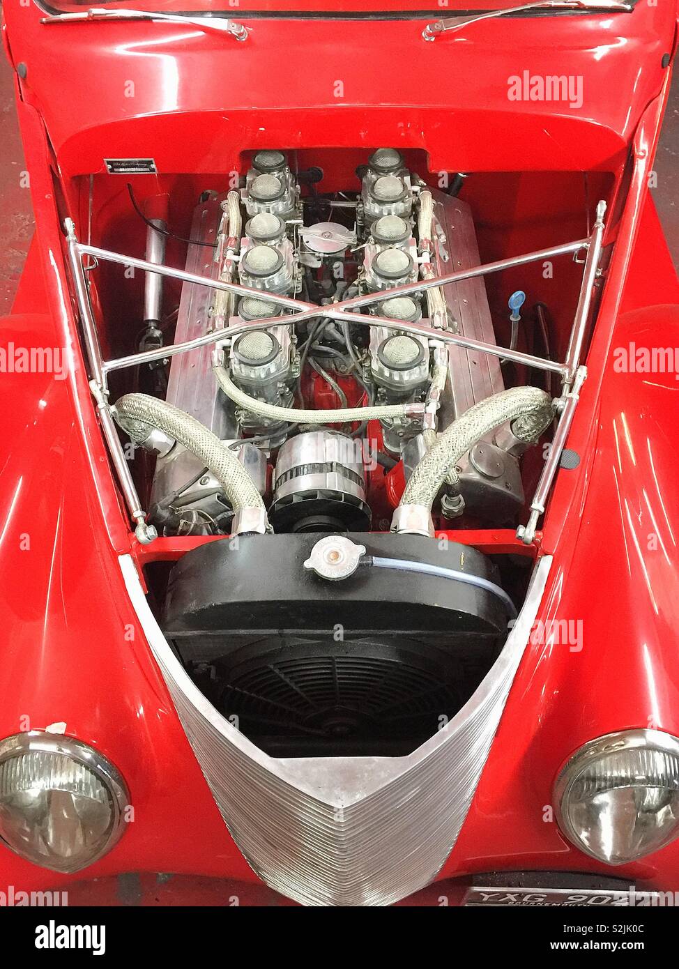 Red hot rod hi-res stock photography and images - Alamy