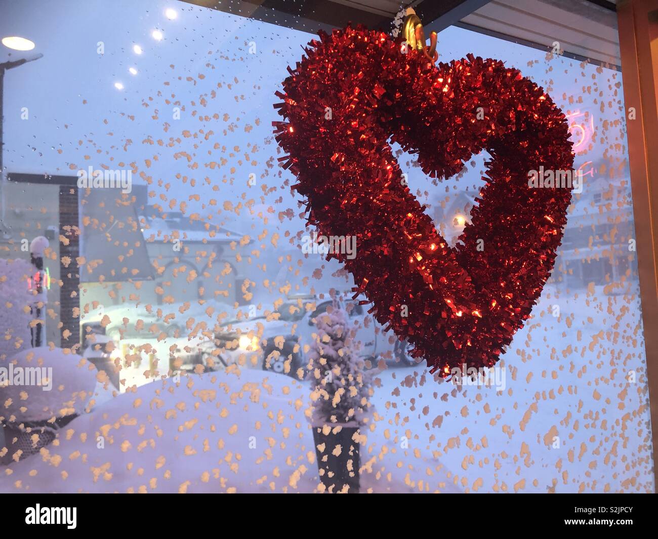 Cold heart hi-res stock photography and images - Alamy