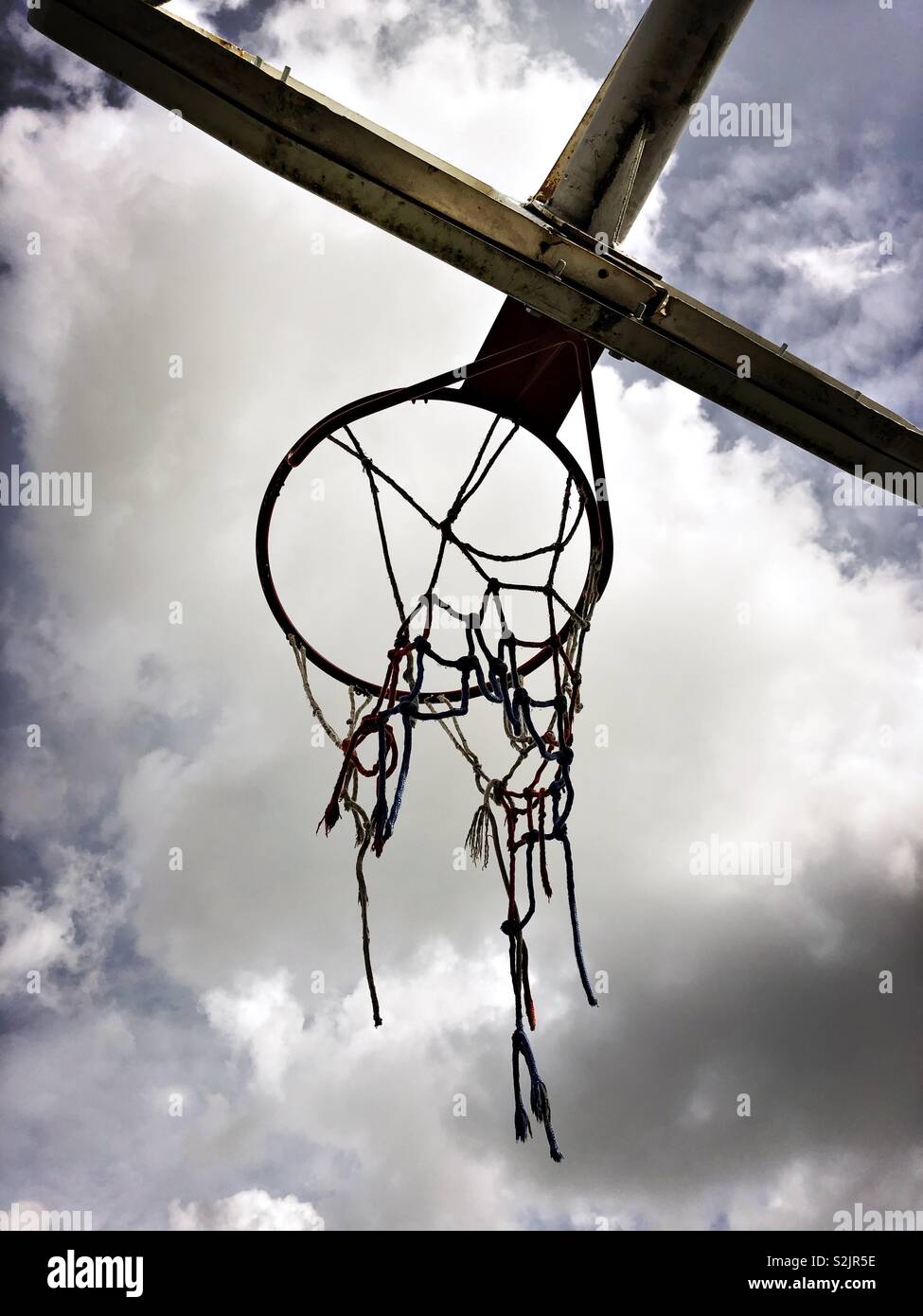 Worn off Basketball hoop Stock Photo - Alamy