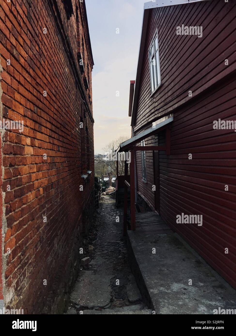 Small town pathways hi-res stock photography and images - Alamy