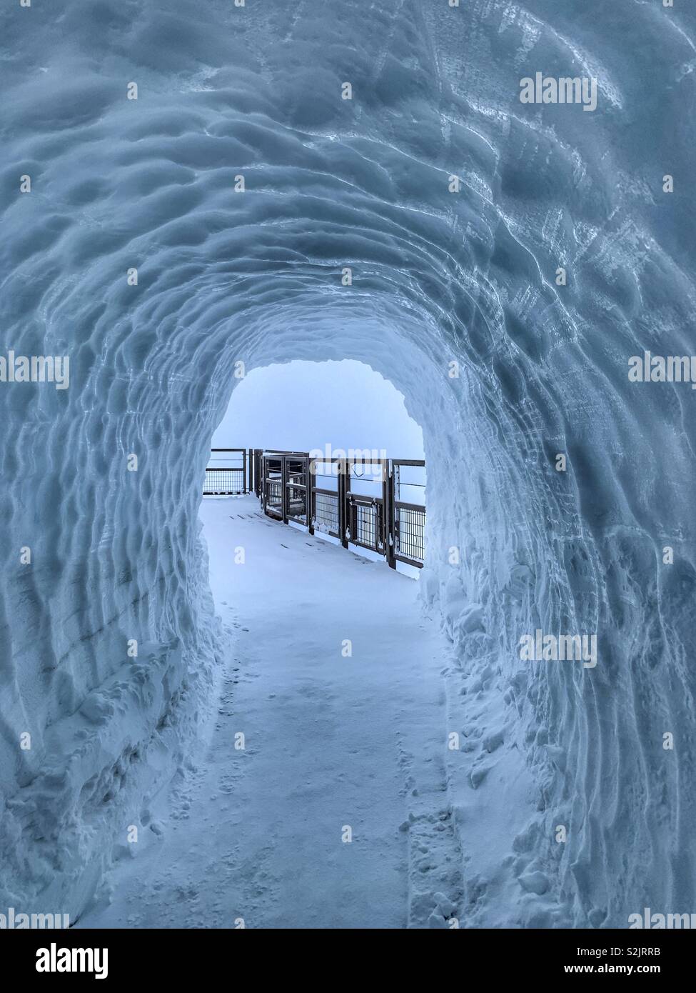 Frozen land hi-res stock photography and images - Alamy