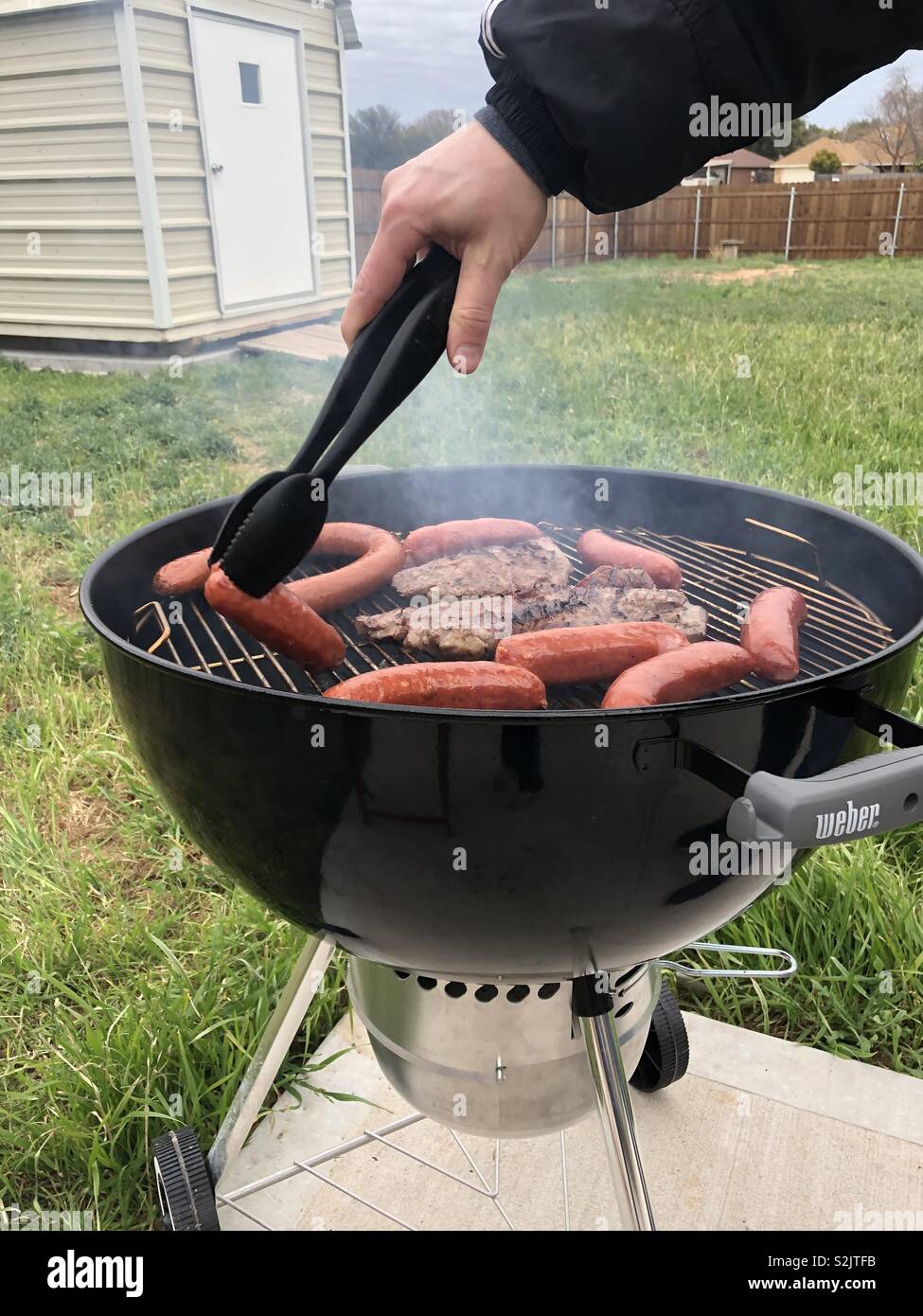 Grilling in the backyard hi-res stock photography and images - Alamy