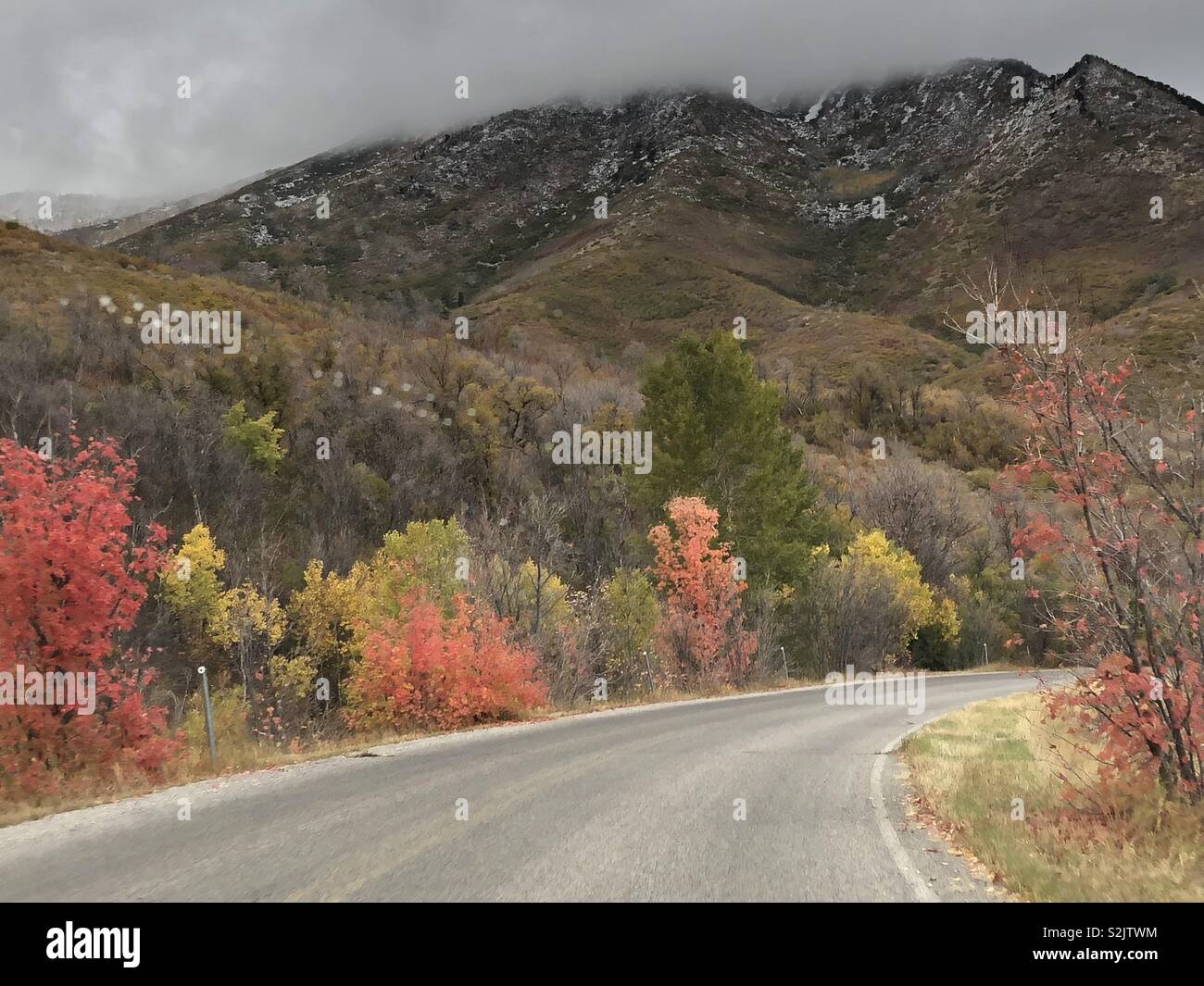 Highway Byway to Cascade Springs Nature Trail Stock Photo - Alamy