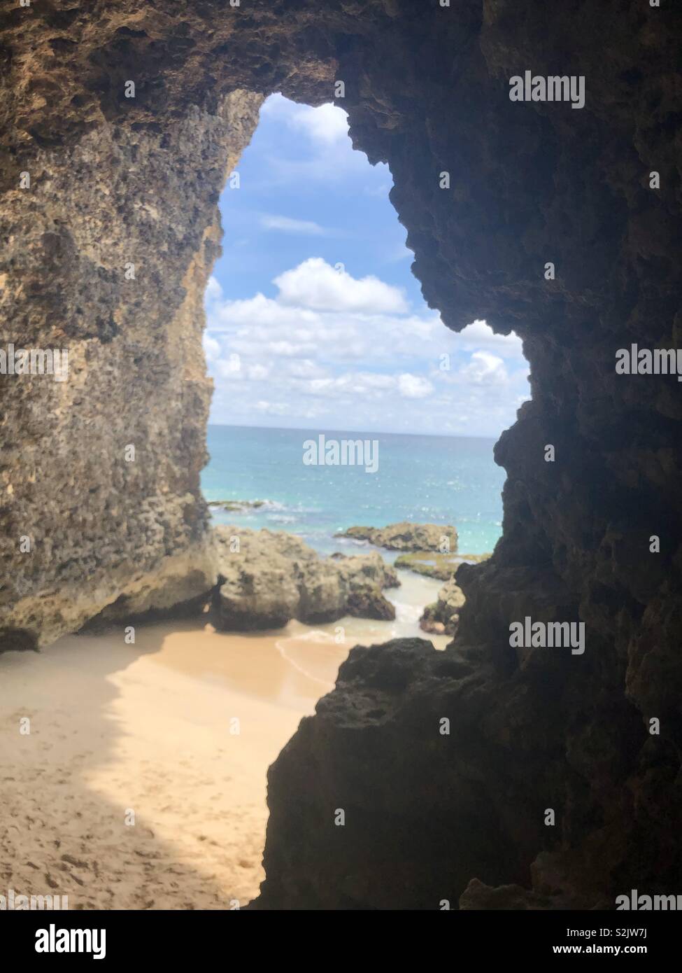 Beach and cave hi-res stock photography and images - Alamy