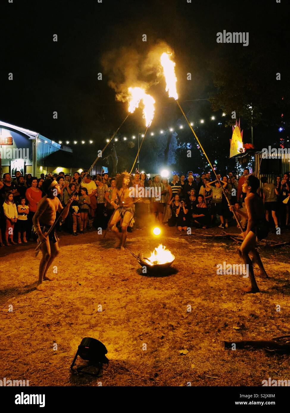 Aboriginal Fire Dance High Resolution Stock Photography and Images - Alamy