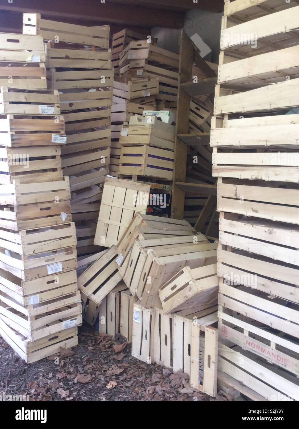 Fruit box hi-res stock photography and images - Alamy