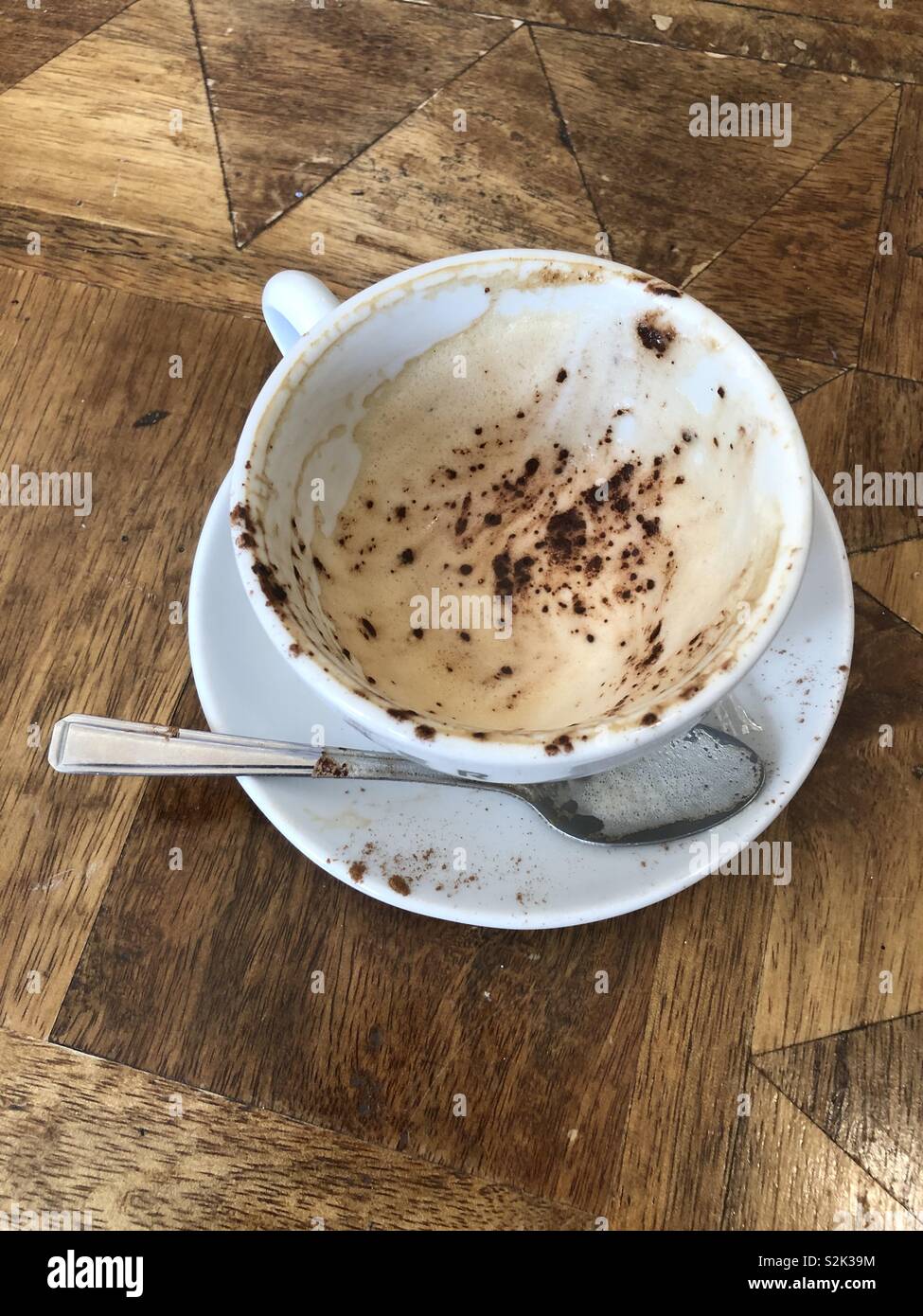 Empty coffee cup Stock Photo - Alamy