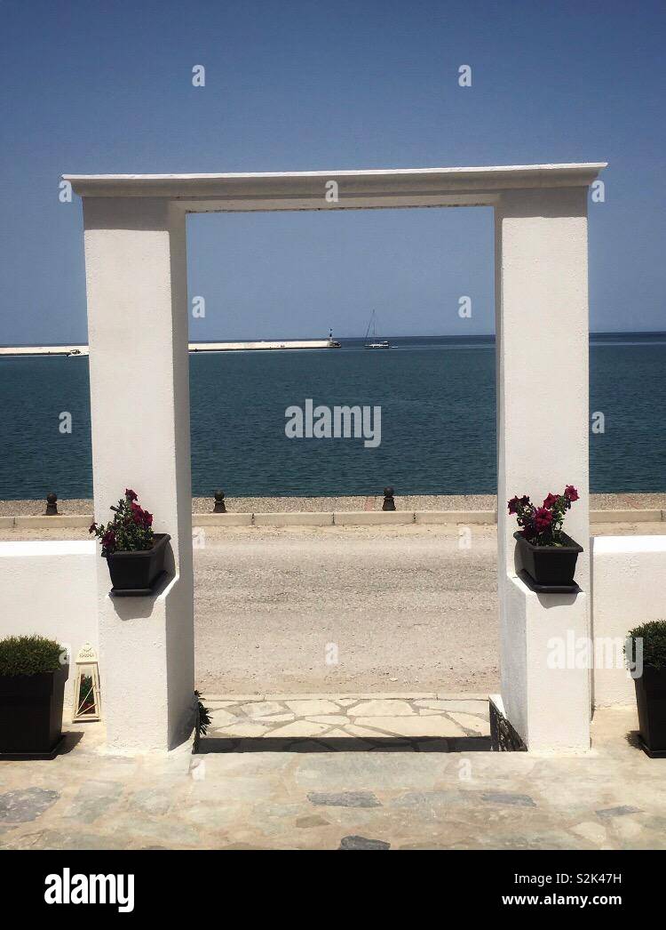 Archway framing hi-res stock photography and images - Alamy