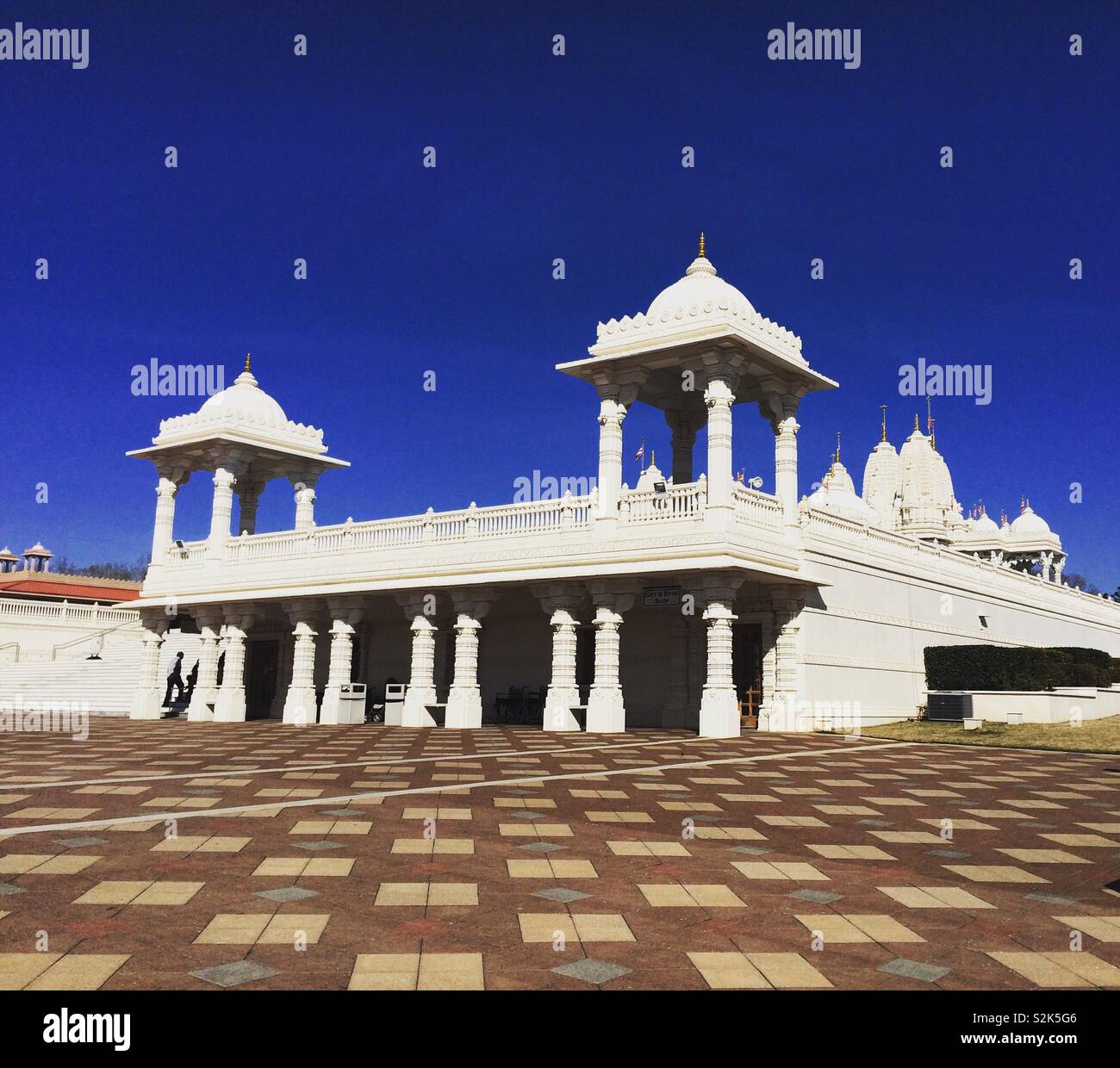 BAPS Shri Swaminarayan Mandir, Lilburn, Georgia, United States Stock ...
