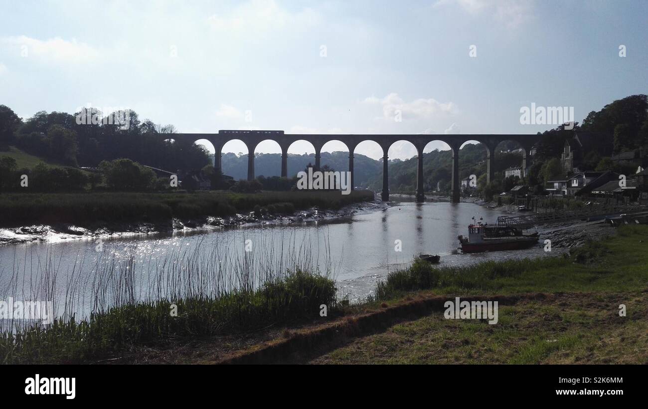 Cornwall viaduct hi-res stock photography and images - Alamy