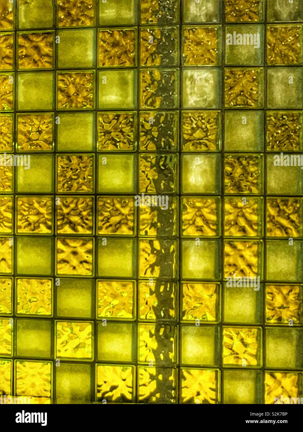 Glass wall blocks hi-res stock photography and images - Alamy