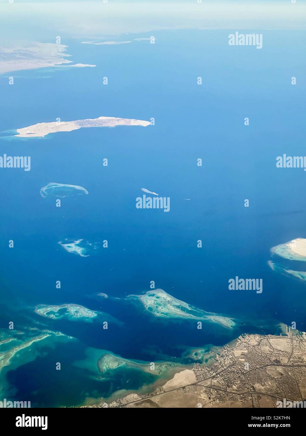 Aerial view of the Egyptian Red Sea coast Stock Photo - Alamy
