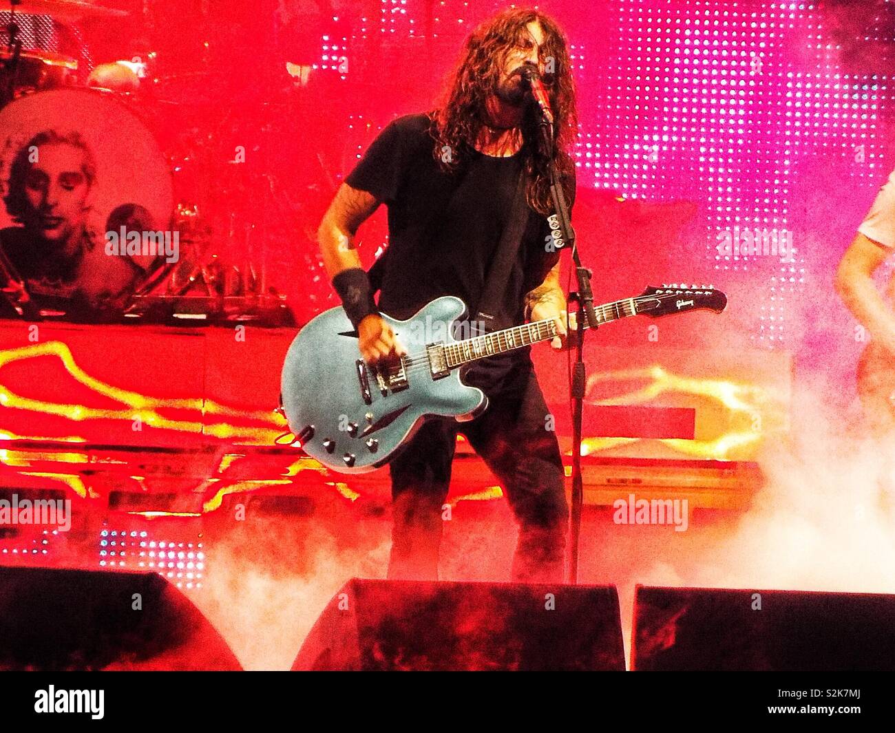 Dave grohl hi-res stock photography and images - Alamy