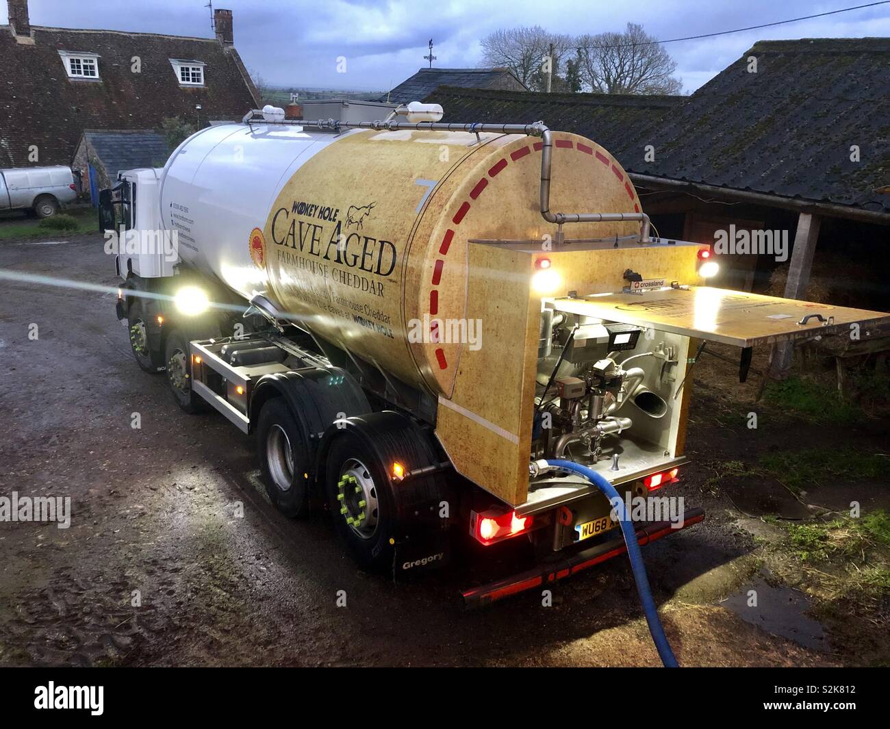 Milk tanker farm hi-res stock photography and images - Alamy