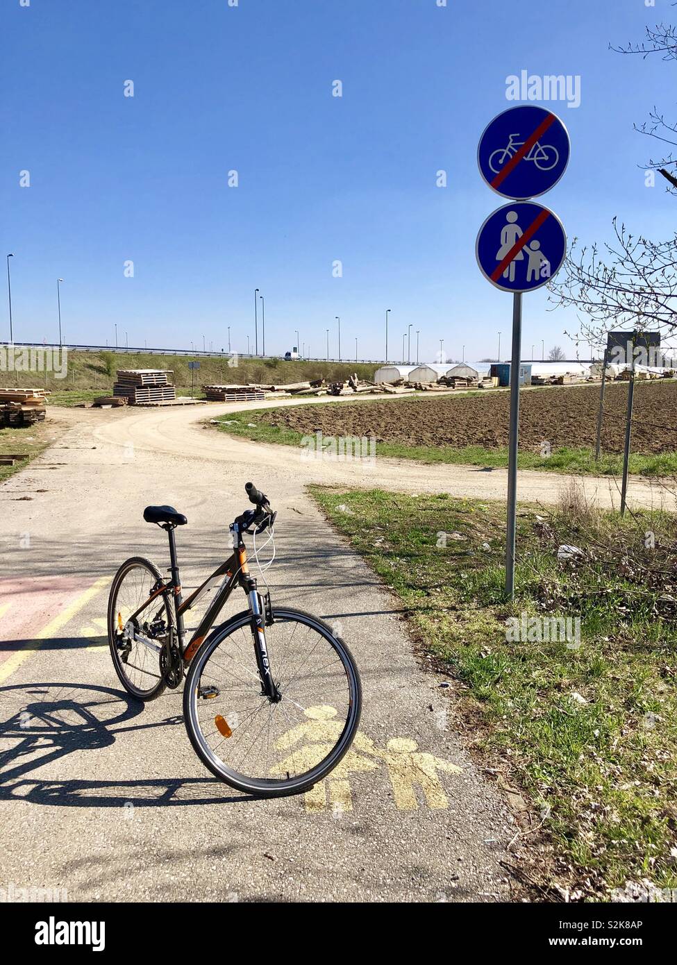Bike on a path Stock Photo - Alamy