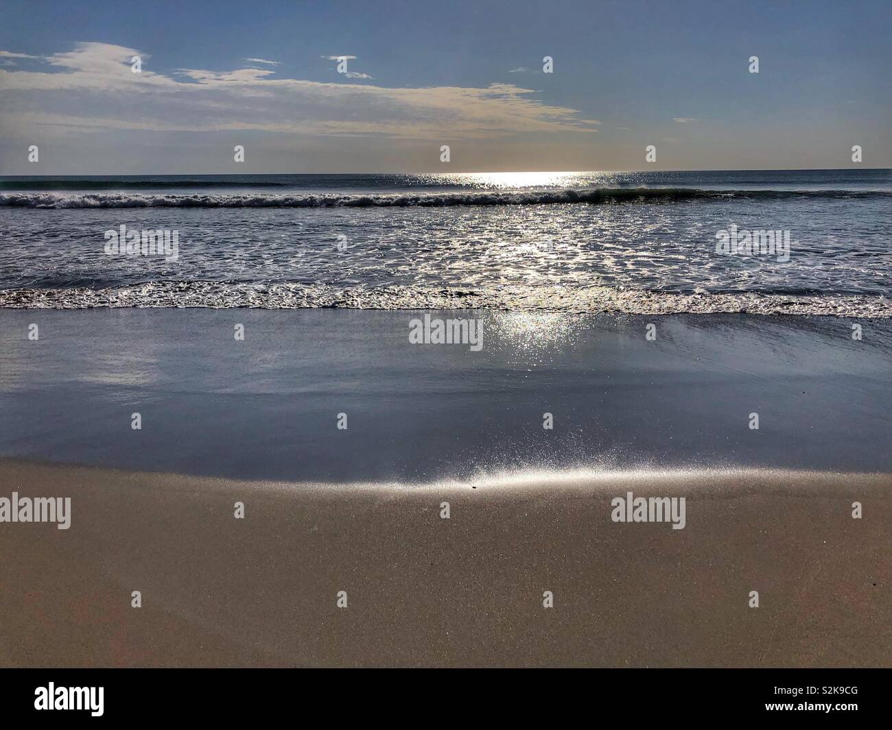 Shimmering beach hi-res stock photography and images - Alamy