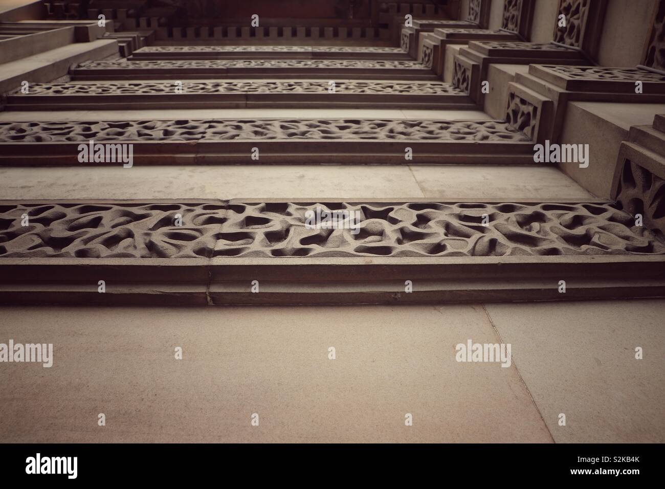 Ornate stonework hi-res stock photography and images - Alamy