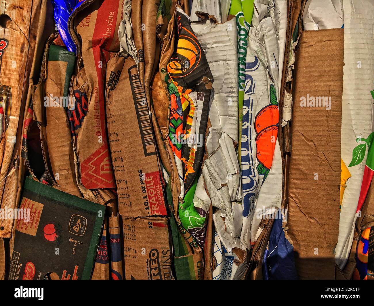 Packed boxes hi-res stock photography and images - Alamy