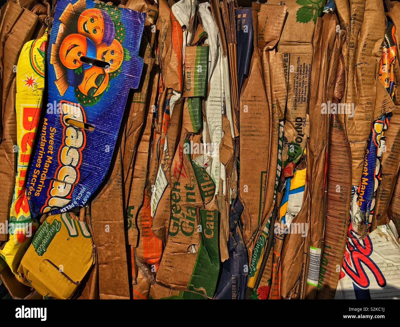 Smashed cardboard boxes hi-res stock photography and images - Alamy