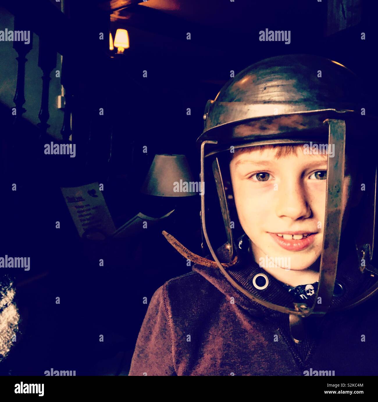 Boy soldier hi-res stock photography and images - Alamy