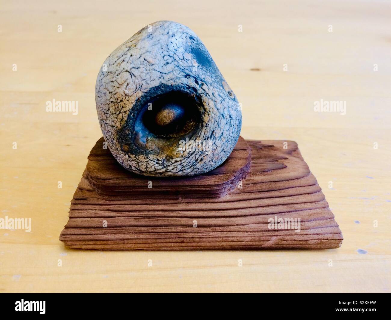Suiseki, Japanese art of stone appreciation Stock Photo - Alamy