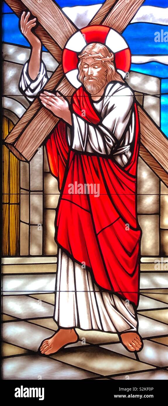 Christ carrying cross stained glass hi-res stock photography and images - Alamy