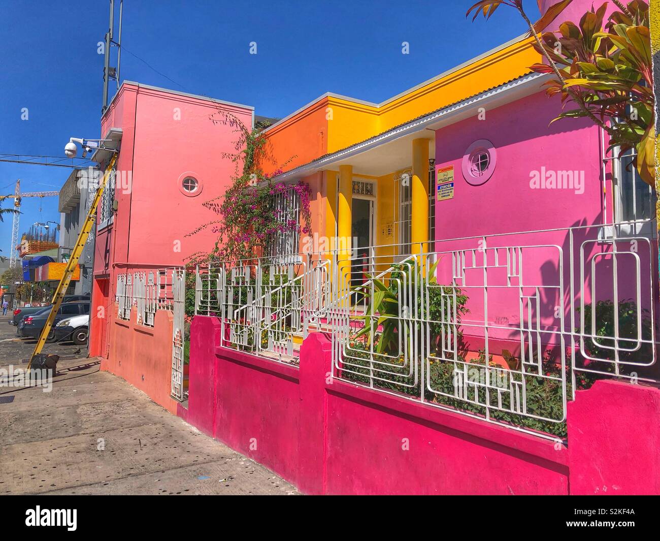 Brightly coloured buildings in San José, Costa Rica Stock Photo - Alamy