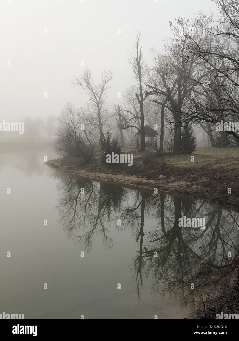 Fog reflection hi-res stock photography and images - Alamy