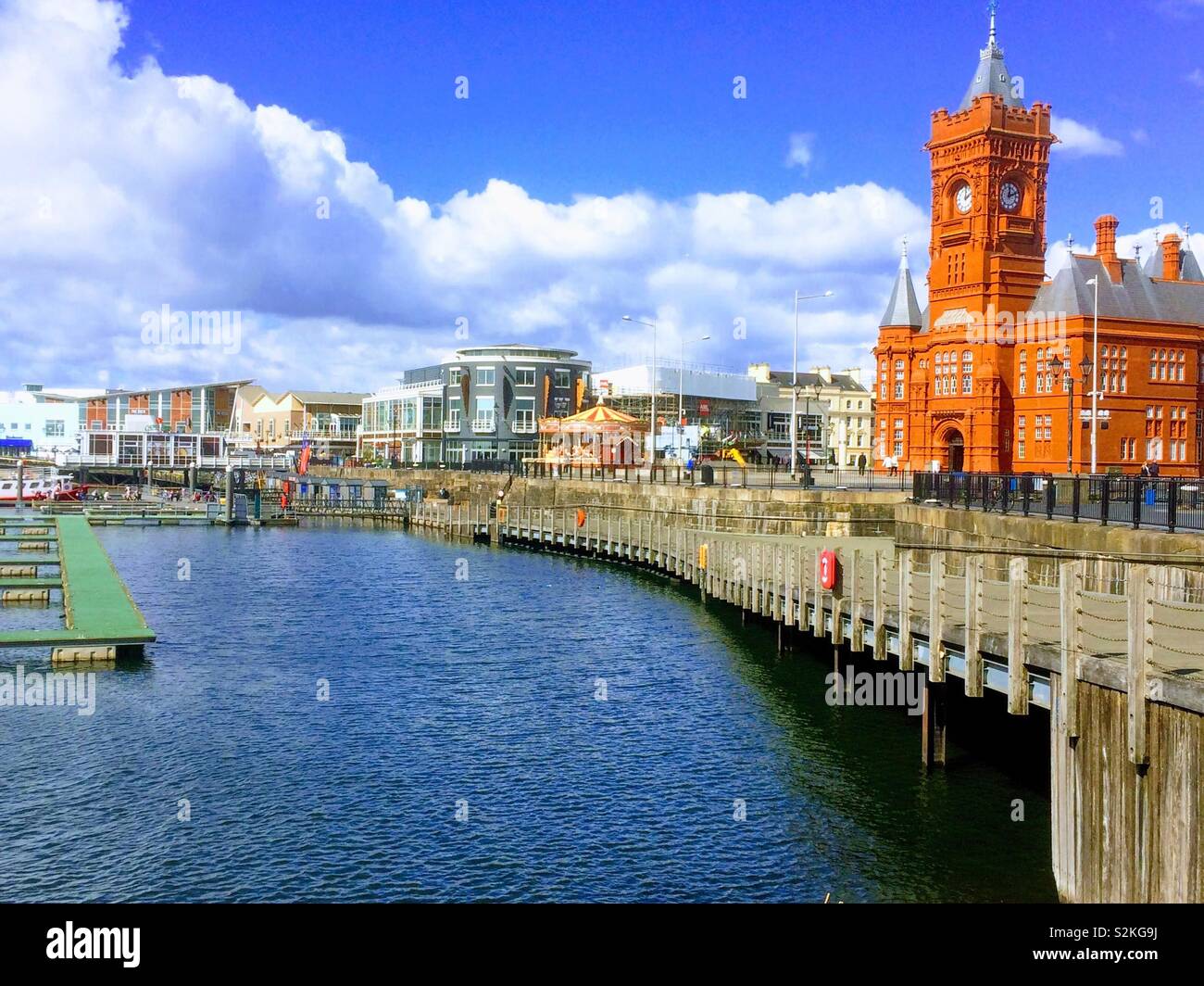 Pier head building cardiff bay hi-res stock photography and images - Alamy