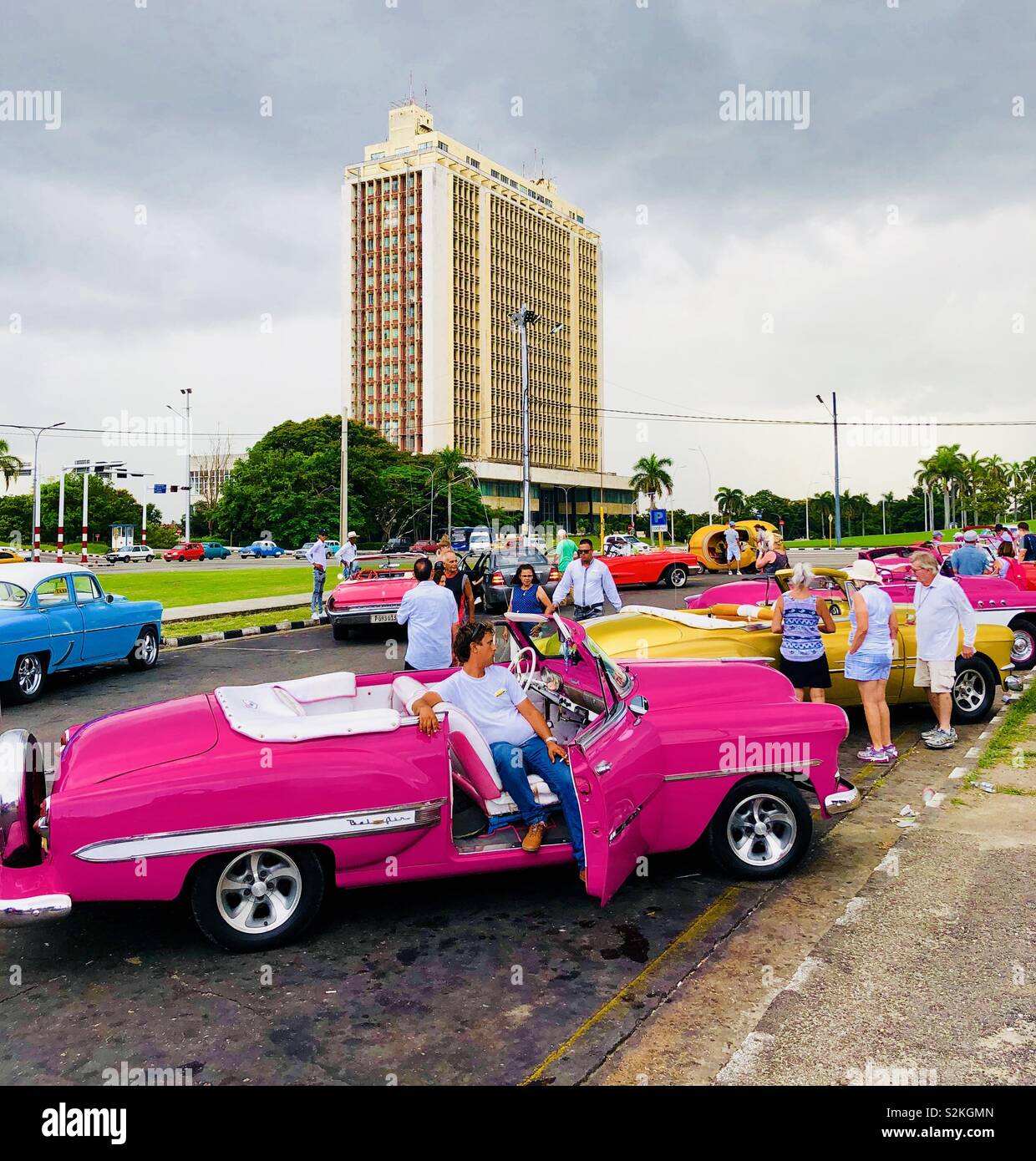 Car convoy hi-res stock photography and images - Alamy