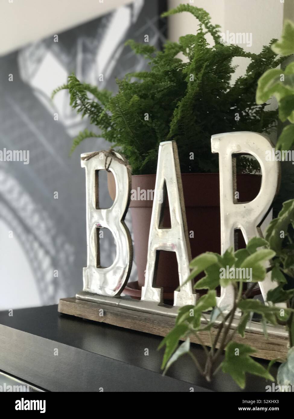 Set up bar hi-res stock photography and images - Alamy