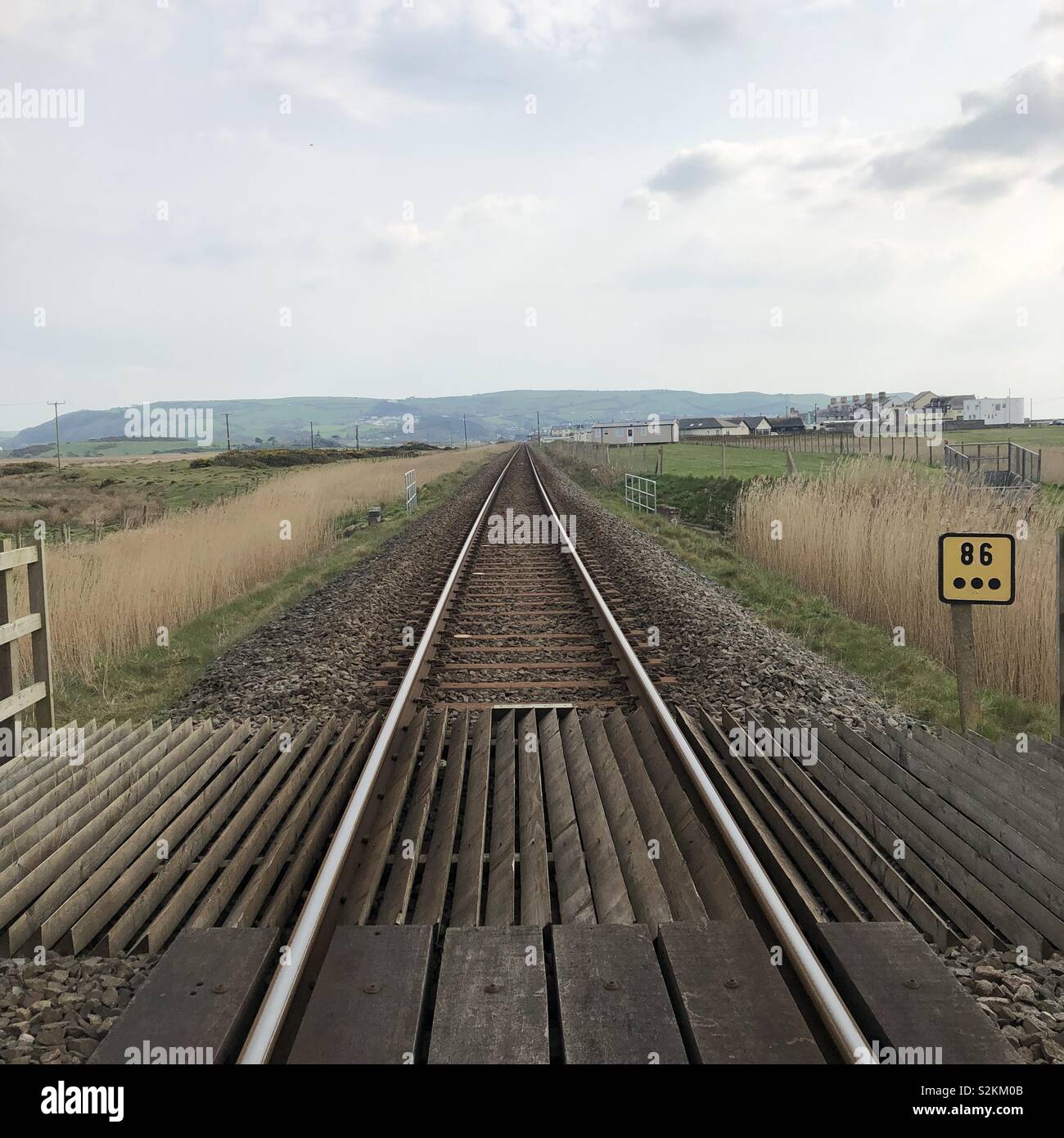 Windy tracks hi-res stock photography and images - Alamy