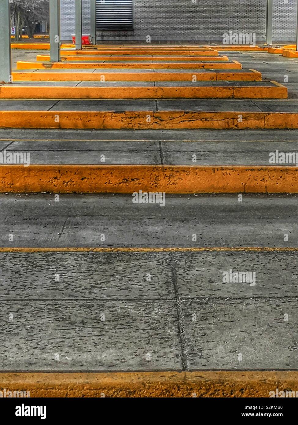 Many empty lanes at the pace bus depot Stock Photo - Alamy
