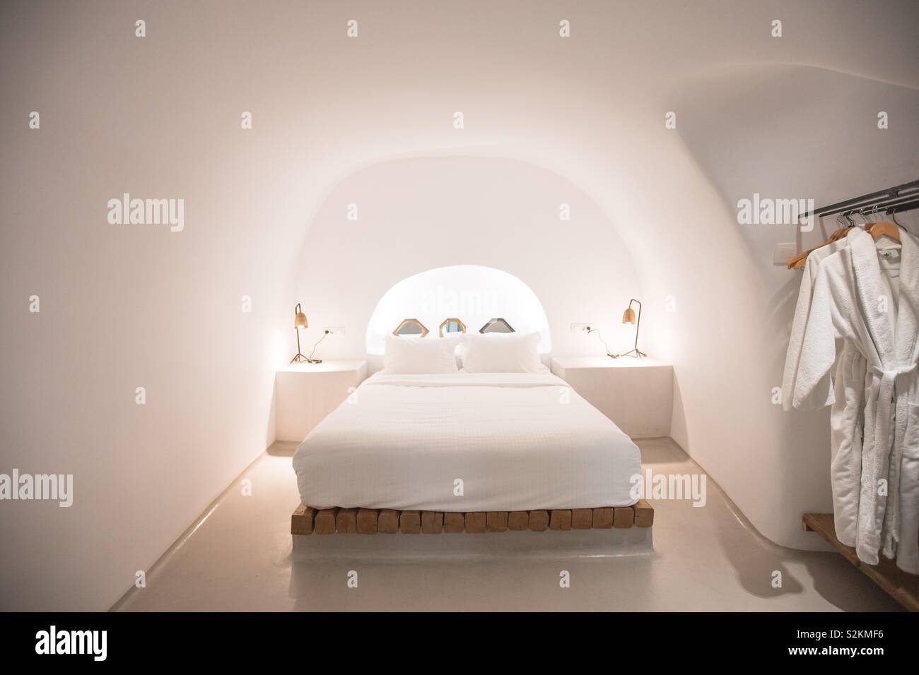 Modern cave room Stock Photo - Alamy