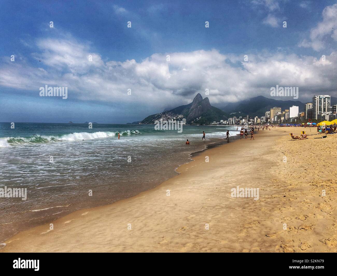 Ipanema beach in Rio de Janeiro, Brazil Stock Photo - Alamy