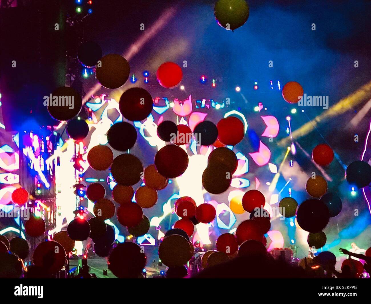 Coldplay concert hi-res stock photography and images - Alamy