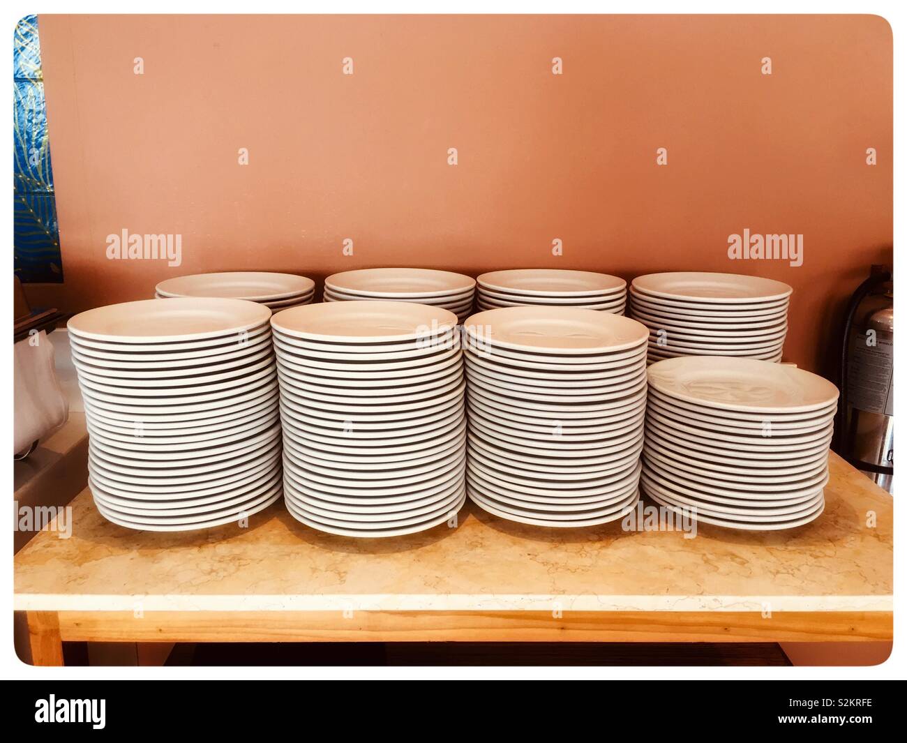 Plain table hi-res stock photography and images - Alamy