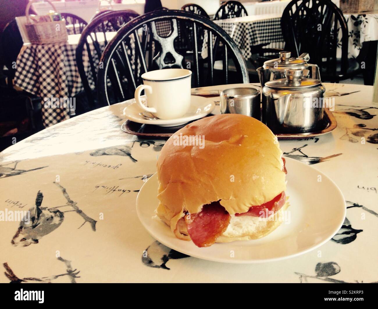 Snack time hi-res stock photography and images - Alamy