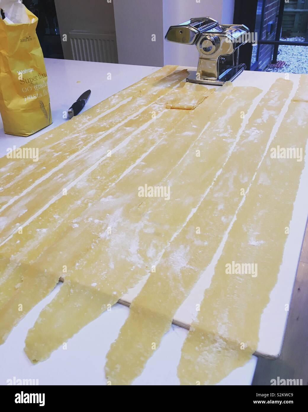 Kitchen island hi-res stock photography and images - Alamy