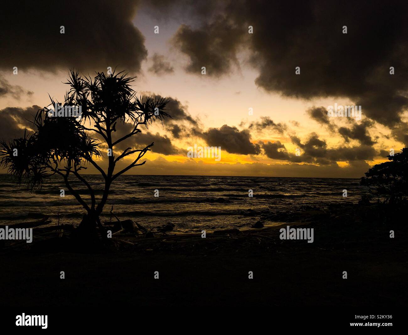 Hawaiian sunset hi-res stock photography and images - Alamy